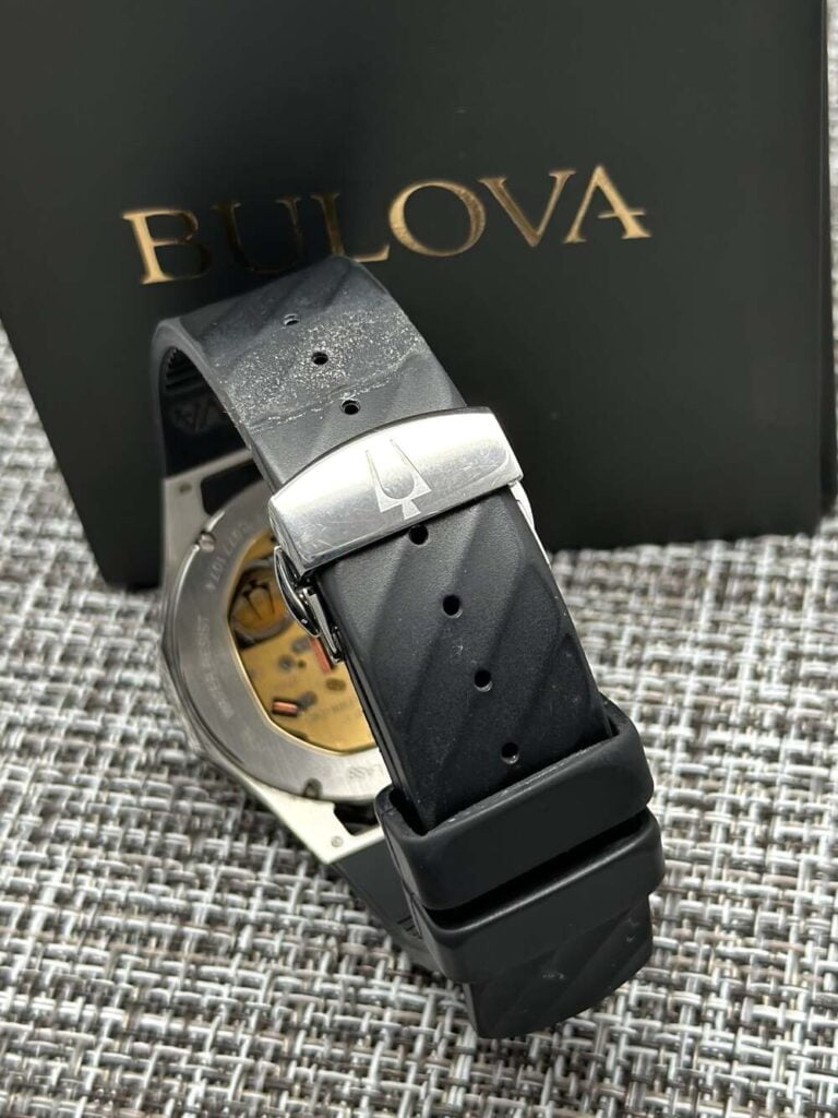 Bulova Curv Chronograph 98A161, de cuarzo - Relojes Club