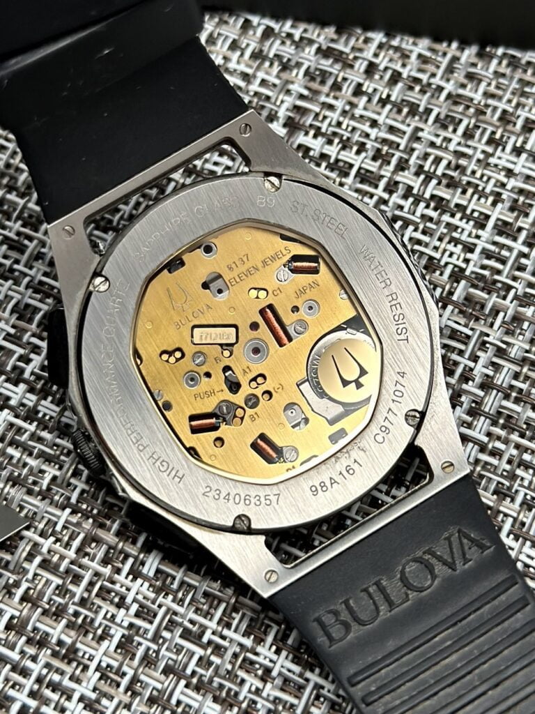 Bulova Curv Chronograph 98A161, de cuarzo - Relojes Club