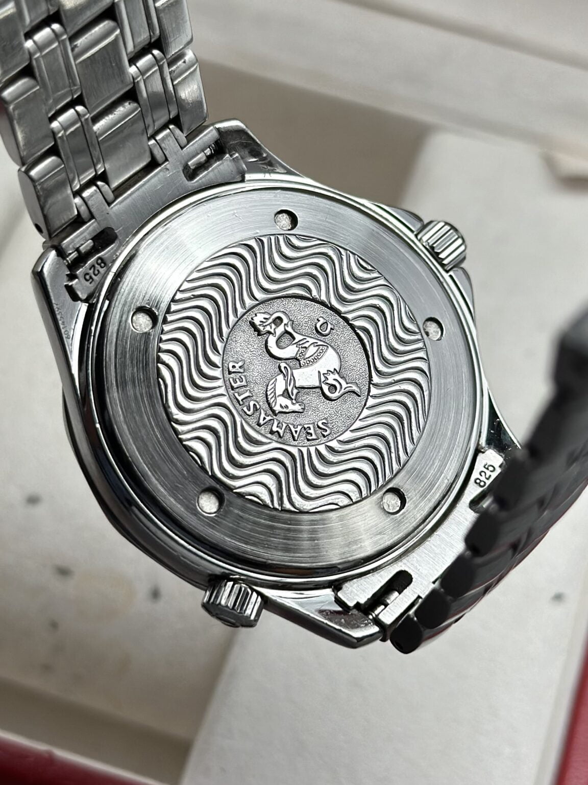 Omega Seamaster Diver 300M Professional Chronometer James Bond ...