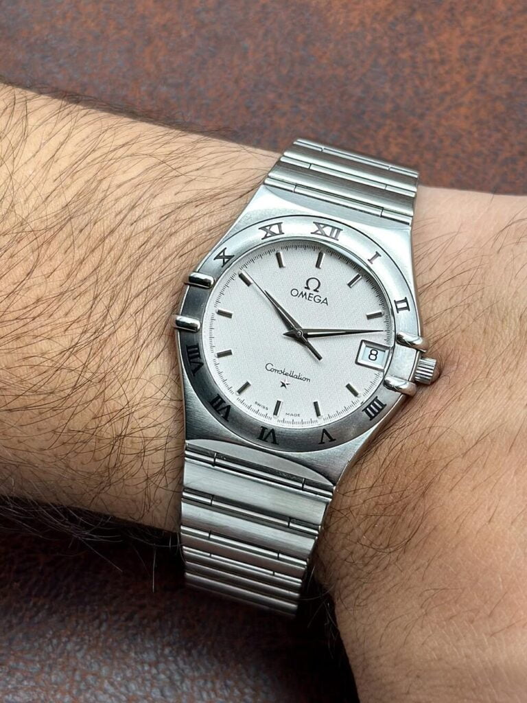 Omega Constellation Manhattan dial blanco, de cuarzo - Relojes Club