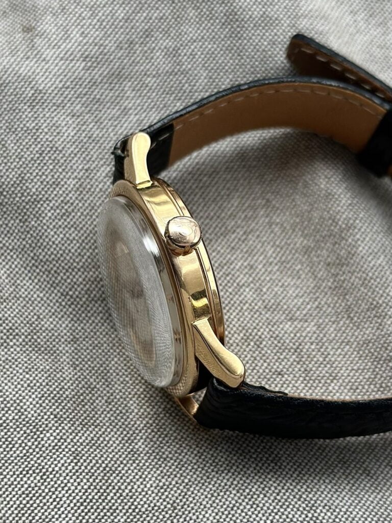 Omega Seamaster Calendar 2849 SC-7 oro sólido 18K, automático - Relojes ...