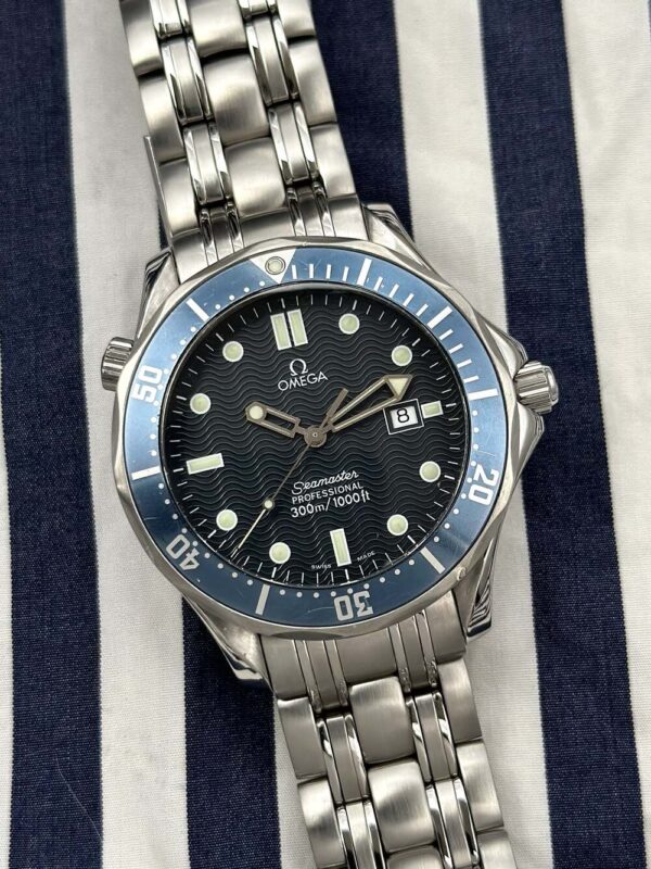 Omega Seamaster Professional 300M Diver, "Goldeneye" de cuarzo ...