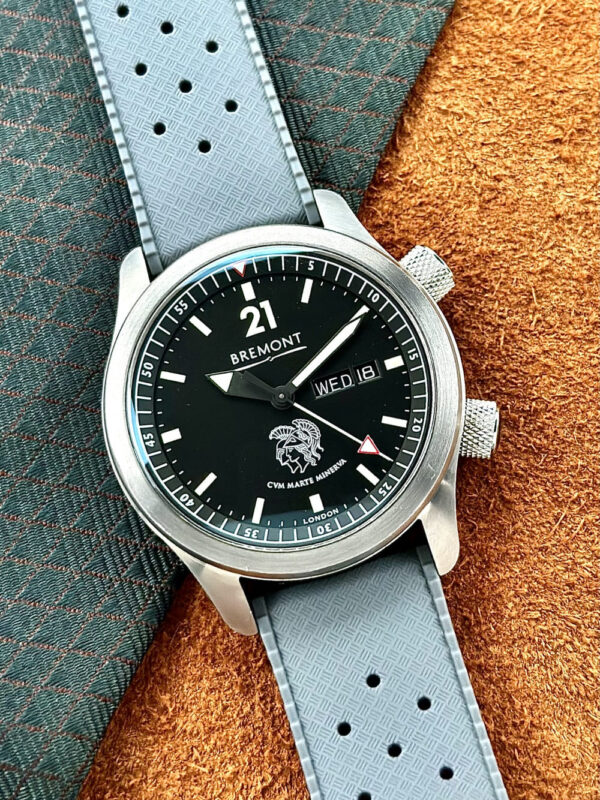 RARO Bremont U2 Military SAS 21 Special Air Services 43 mm, automático ...