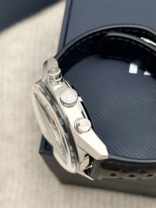 TAG Heuer Carrera "Glassbox" Reverse Panda 39 mm CBS2210.FC6534 ...